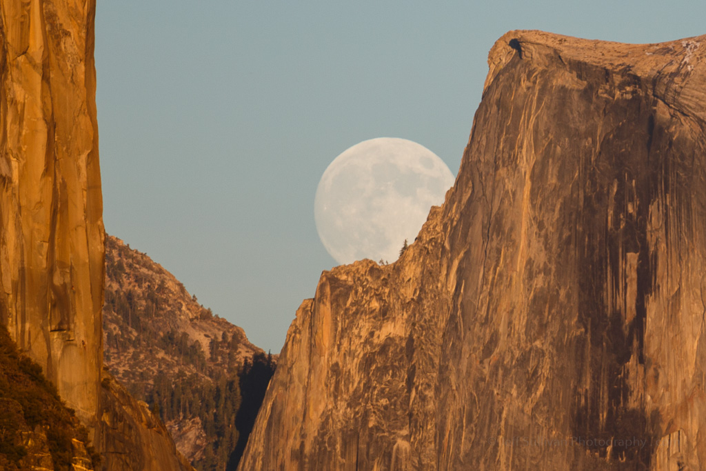Yosemite Moon Rise Between Half Dome and El Capitan - Jeff Sullivan ...